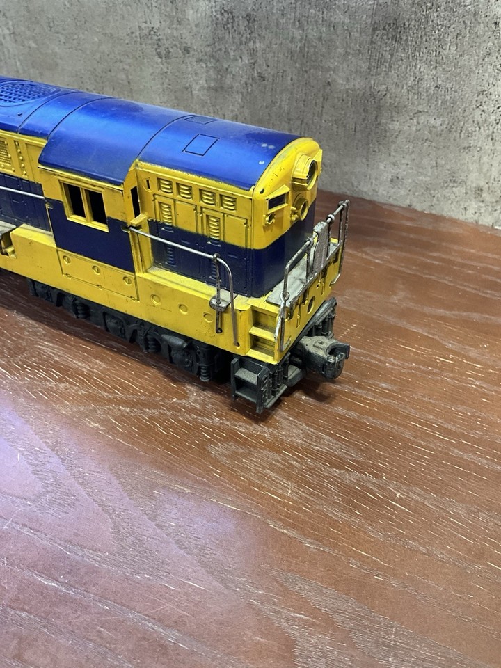 VINTAGE VIRGINIAN DIESEL LOCOMOTIVE 3-RAIL O GUAGE SOLD AS IS FOR PARTS ...