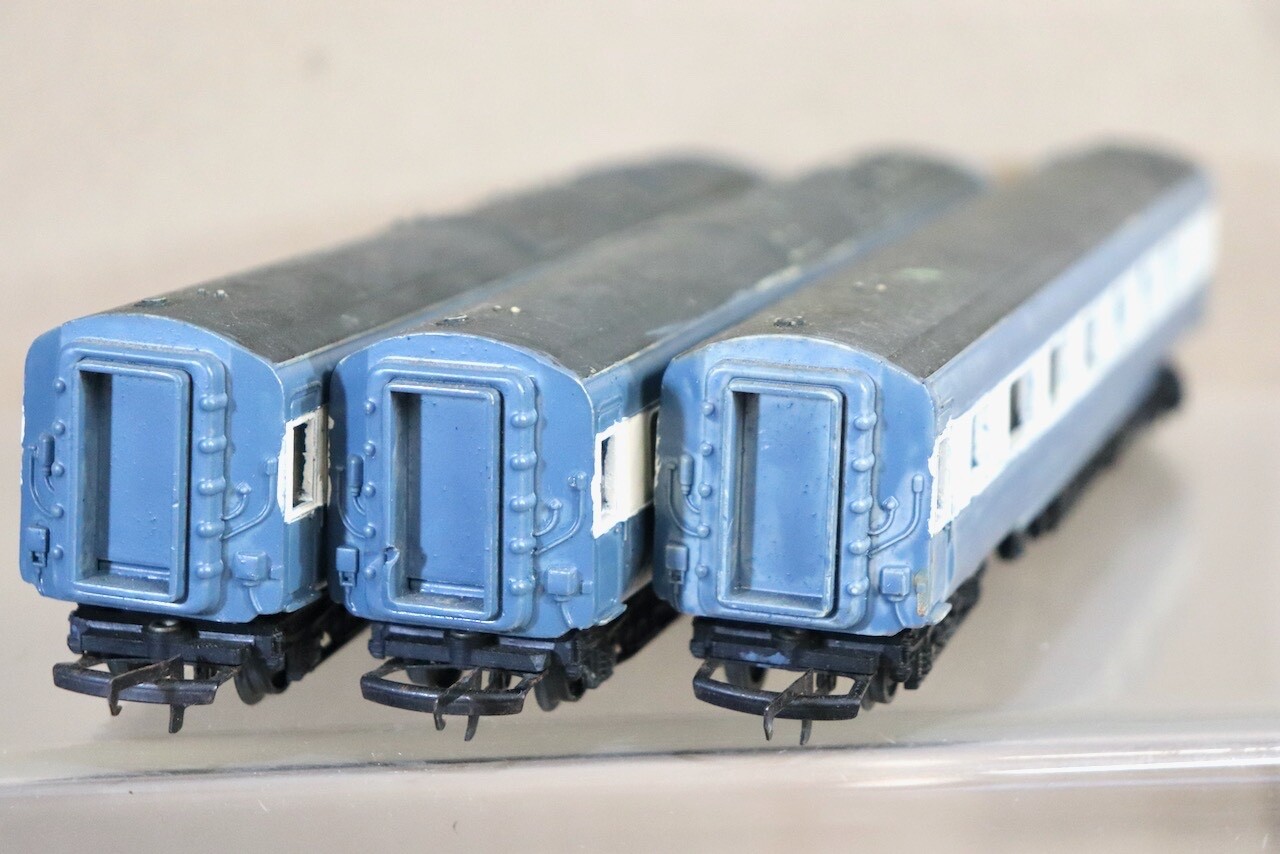 TRIANG HORNBY R555 RE PAINTED BR BLUE PULLMAN DMU LOCOMOTIVE 3 CAR SET ...