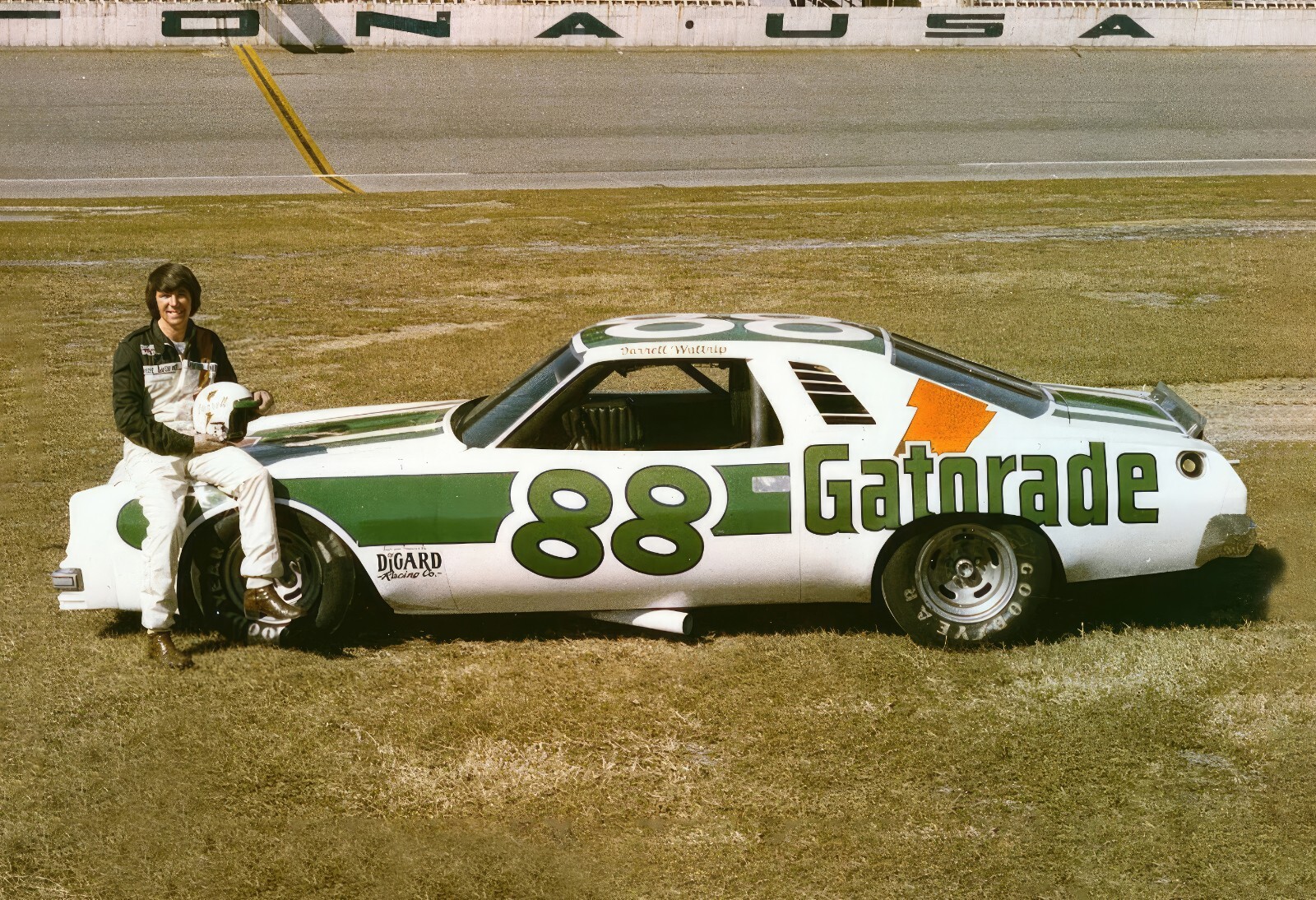 Darrell Waltrip Gatorade NASCAR 13x19 Poster Gloss Photo Print DW88 | eBay