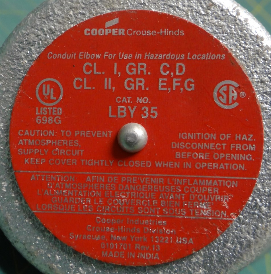 Cooper Crouse-Hinds LBY35 1" 90° Conduit Body Elbow Iron Capped ...