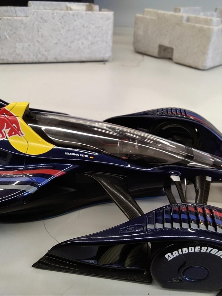 1 18 Gran Turismo Red Bull X2010 Model number 1 18 GRAN TURISMO RED ...
