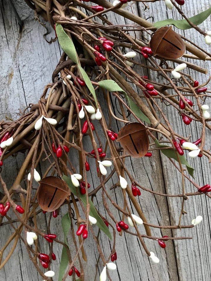 20 pc Country Primitive Rusty Acorn Jingle Bells Rustic Rusty Acorn ...