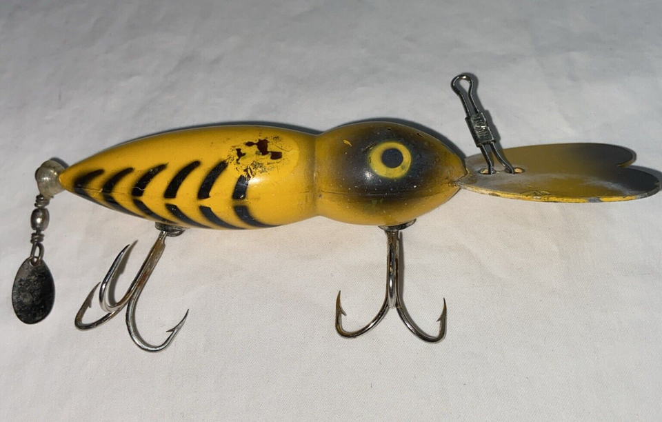 Vintage 2 WHOPPER STOPPER HELLBENDER FISHING LURES White And Yellow ...