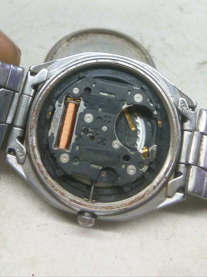 USED ALBA Y563-5160 QUARTZ MEN'S WATCH FOR PARTS & REPAIR USED FOR ...