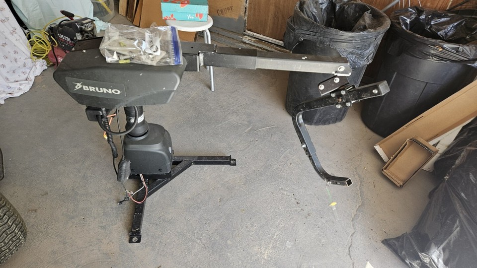 **"Bruno VSL 6000 Powerchair Lift Excellent Condition 400 Lb Capacity ...