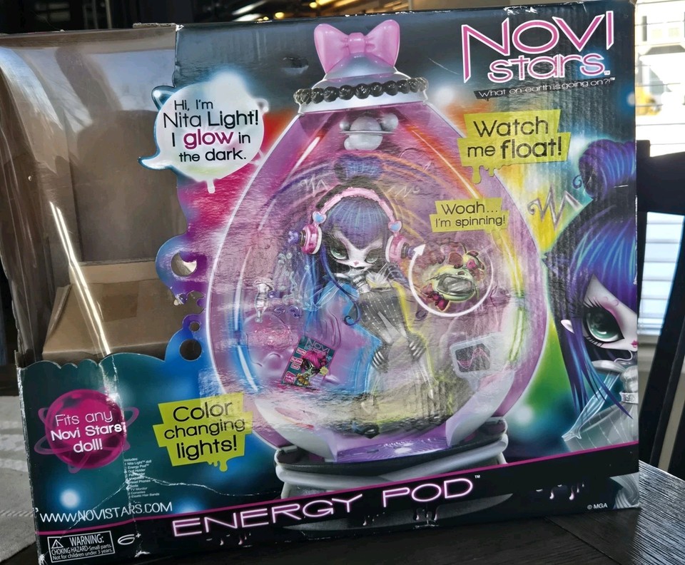 NOVI STARS ENERGY POD NITA LIGHT GLOW IN THE DARK DOLL MGA ALIEN BOX ...