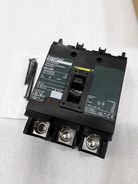 Square D QBL32200 3 Pole Circuit Breaker 240V, 200A - Black (QBL32200 ...