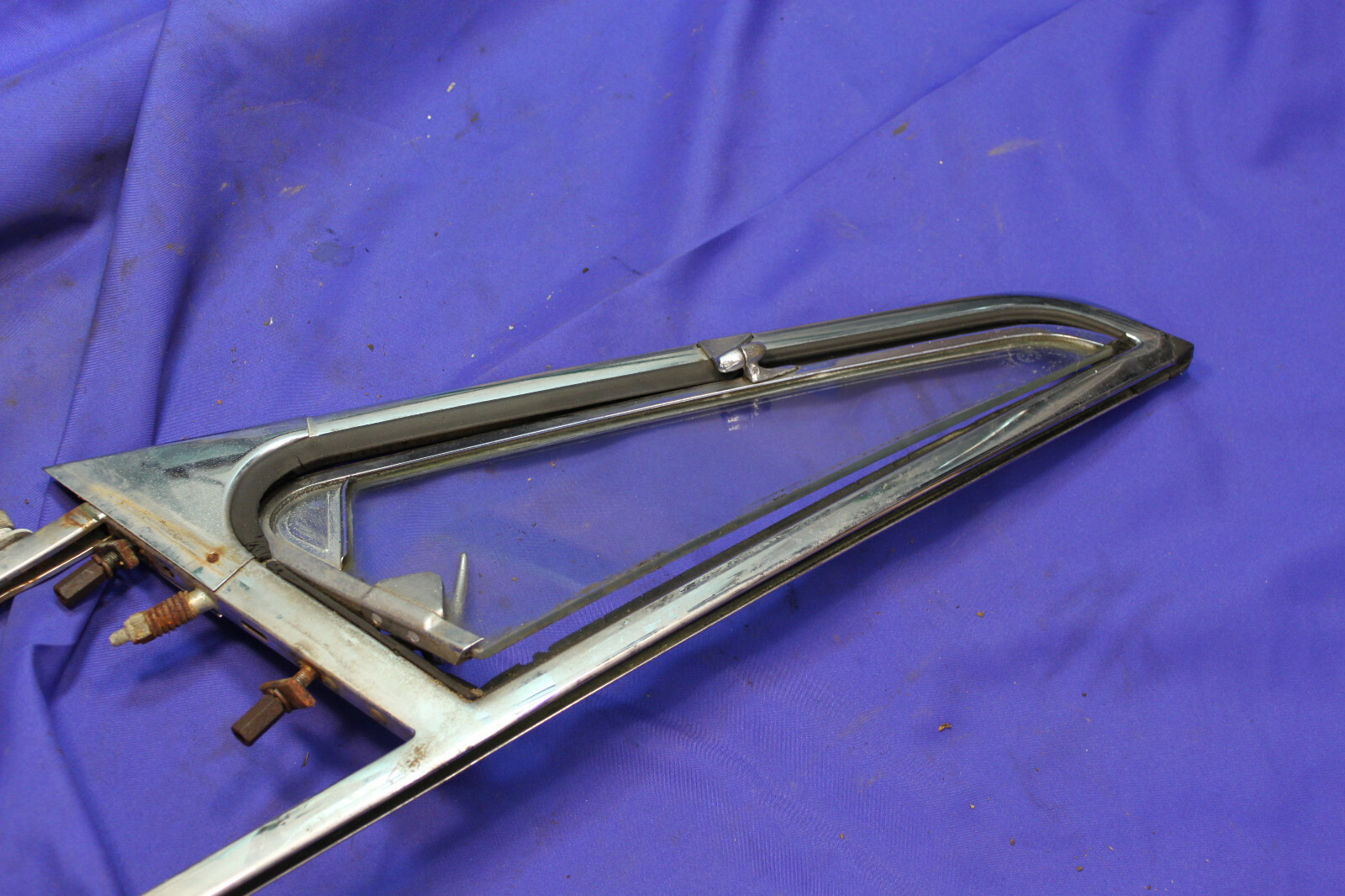 MG MGB GT LH Vent Window Assembly | eBay