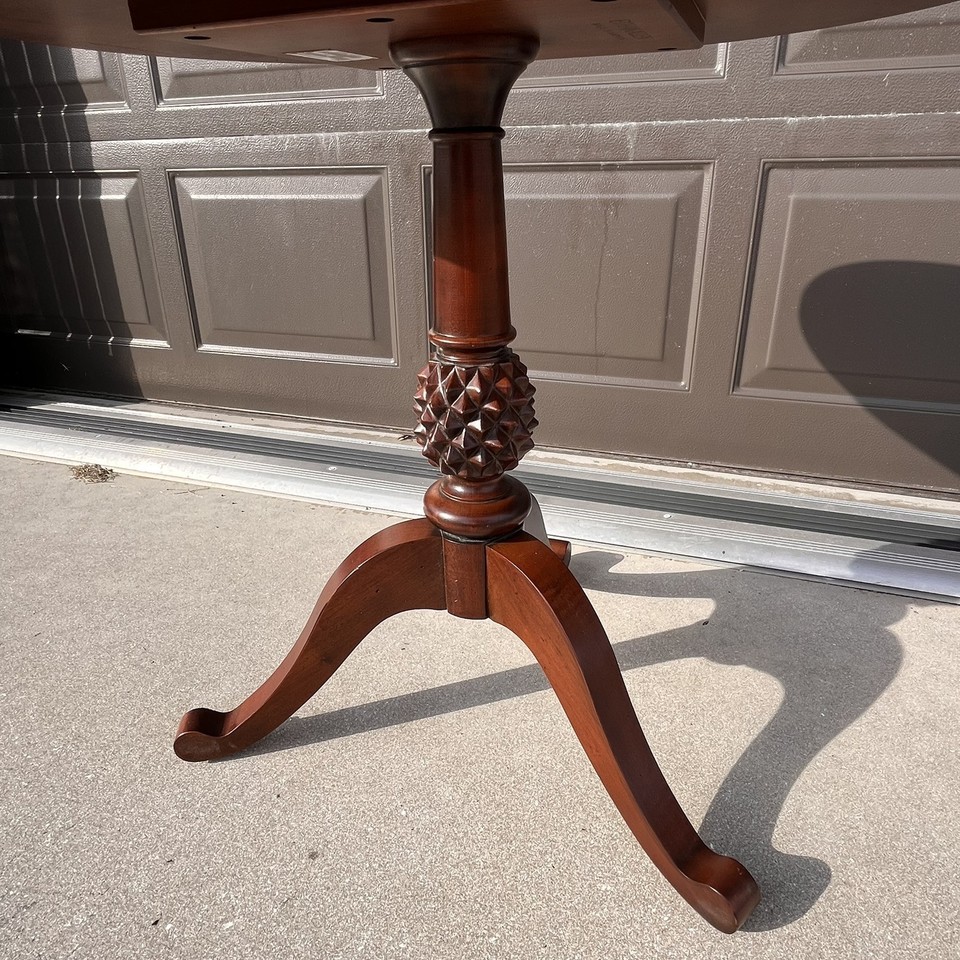 Ethan Allen British Classics Pineapple Accent Table 29-8906 #260 Cinnabar | eBay