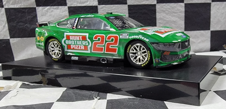 Joey Logano #22 Hunt Brothers Pizza *2025* Mustang 1:24 C222523HBPJL | eBay