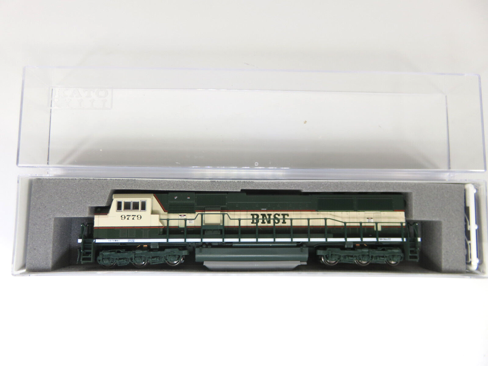 Kato 176-6312 N Scale BNSF EMD SD70MAC Locomotive #9779 Executive ...