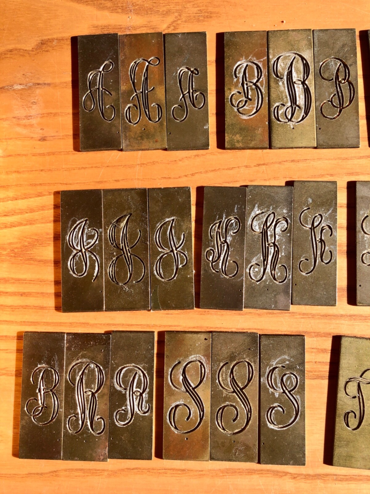 New Hermes monogram large script letter engraving set, 2.75”, brass ...