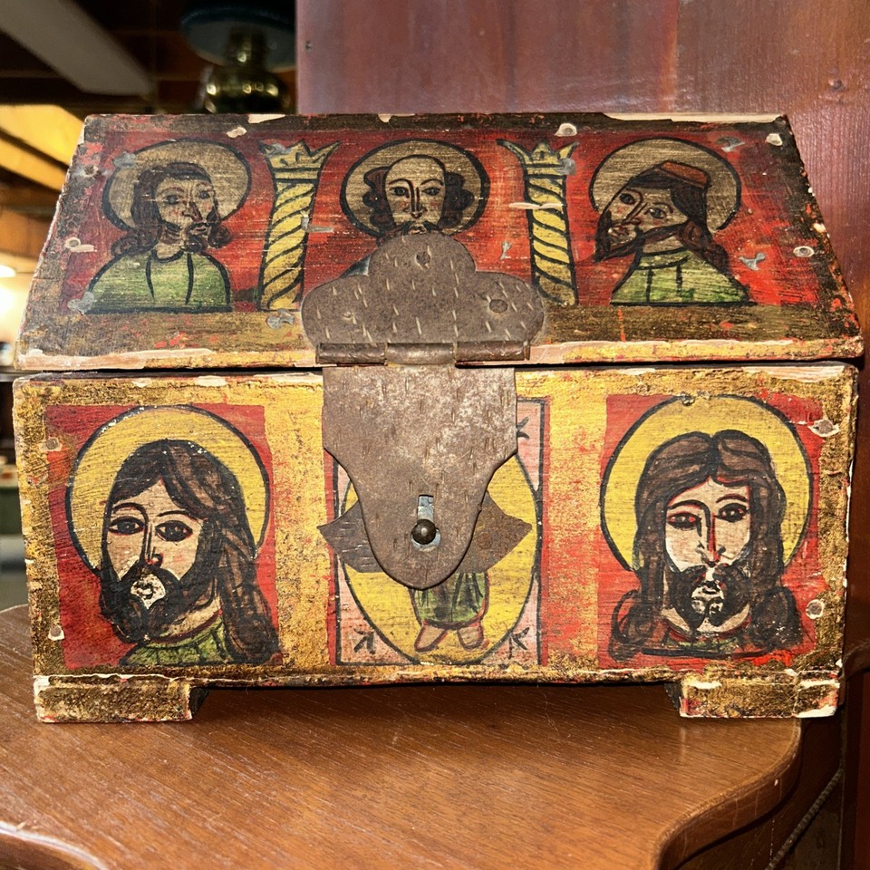 PRIMITIVE OLD WOOD RELIQUARY BOX PAINTED RELIGIOUS FACES METAL HARDWARE ...