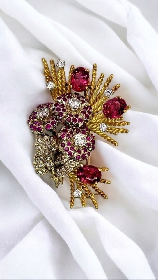 Vintage 18k Gold Ruby Diamond Brooch Material: Gold 18k, Diamonds and ...