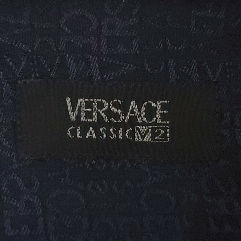 VTG Versace Classic V2 "Versace" ALL Over Print Vintage Mens 17 1/2 ...