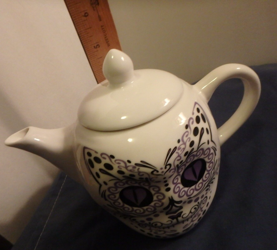 Cat Sugar Skull Tea Pot, 2014 Archie McPhee Ceramic Day of Dead Purple ...