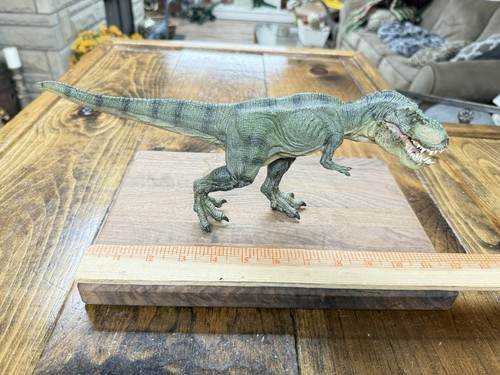 Papo dinosaur model Stalking, Fierce looking, striding, Tyrannosaurus ...