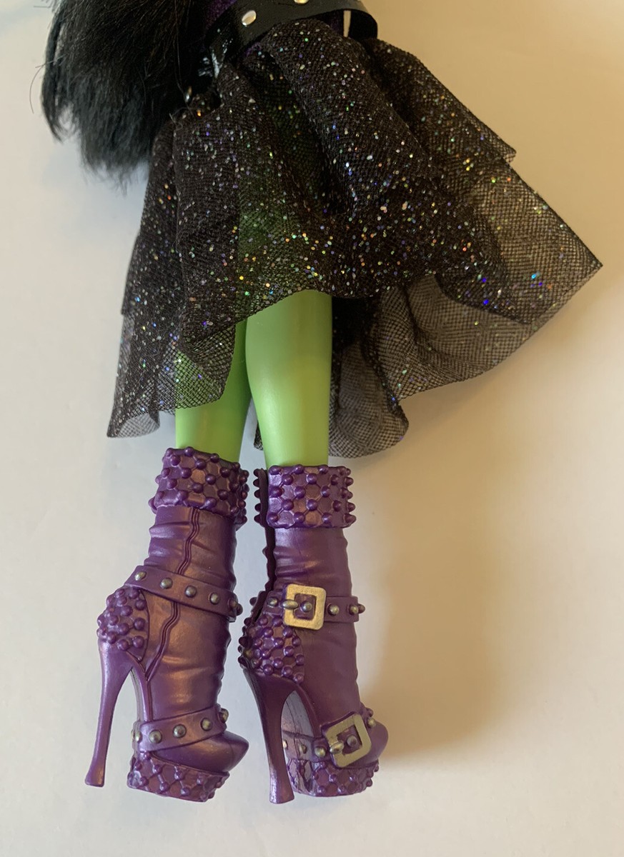 Casta Fierce Bio Monster High Collection Display Ideas With Acrylic