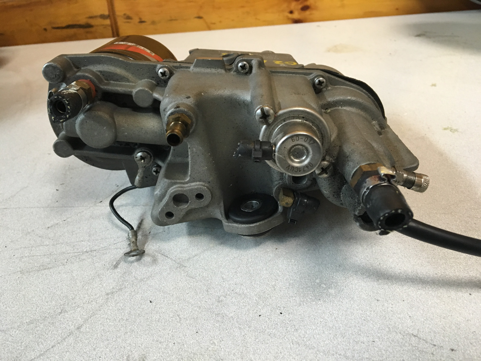 2002 Mercury 175 HP 2.5 V6 EFI 2 Stroke Outboard VST Fuel Pump ...