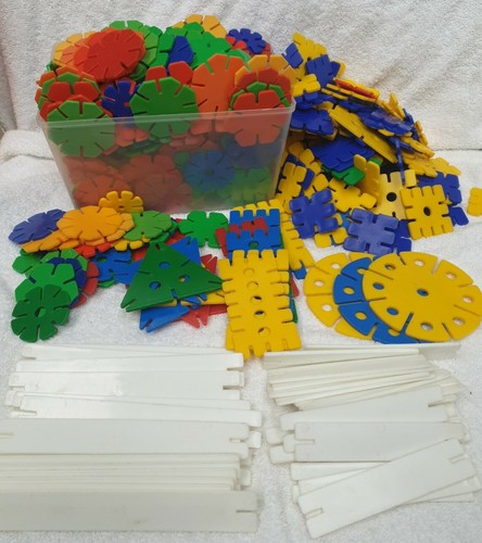 500+ pieces! Daisy Disc's OCTONS Dis-Kit Interlocking Building block ...