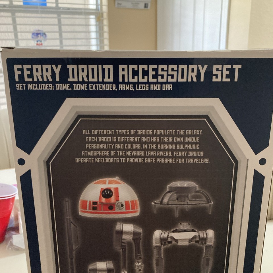 Disney Star Wars Galaxy’s Edge Ferry Droid Depot Accessory set R2-D2 ...
