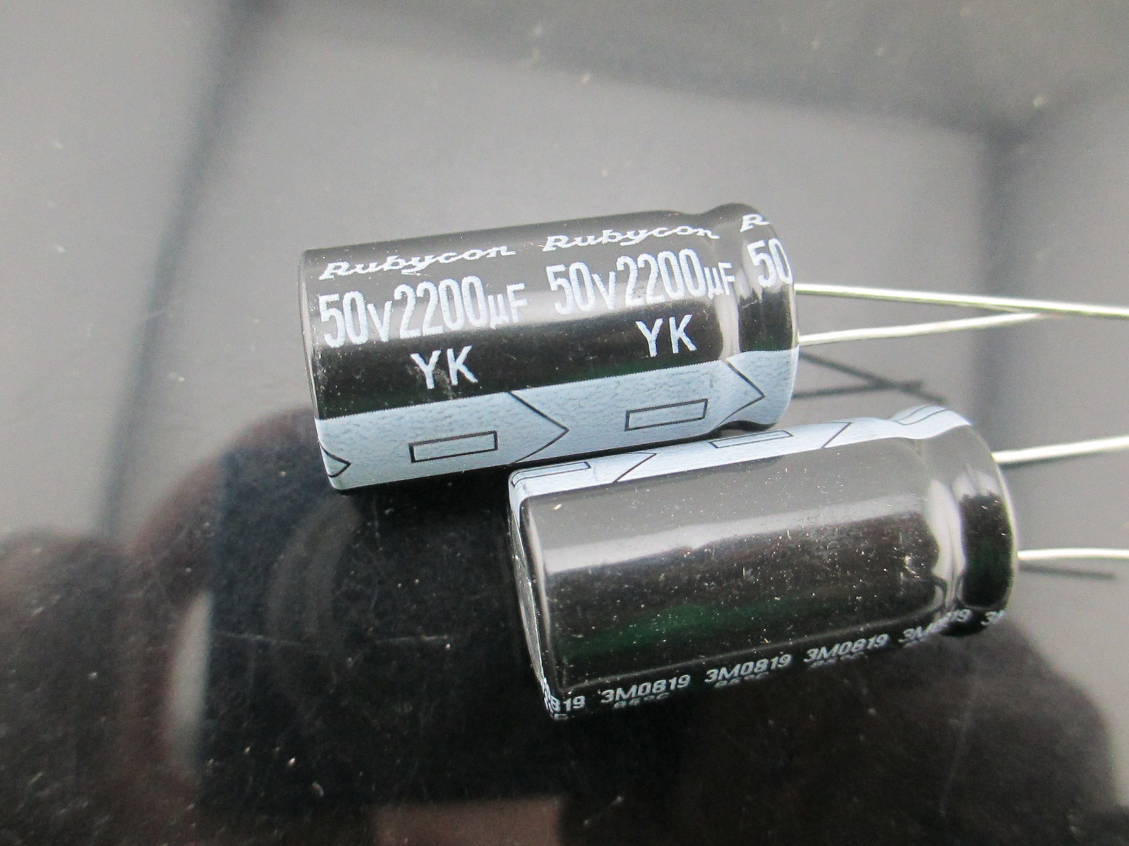 10pcs RUBYCON YK 2200uf 50v 2200mfd Capacitor high frequency 85C 16 ...