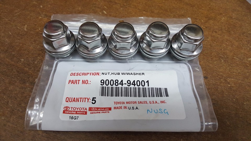 Genuine Toyota, Lexus OEM Chrome Wheel Nut (LUG) 90942-01033 - Set of 5 ...