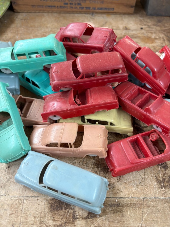 Lot of 28 Vintage Plastic F&F Cereal Box Toy Cars F & F Ford Police | eBay