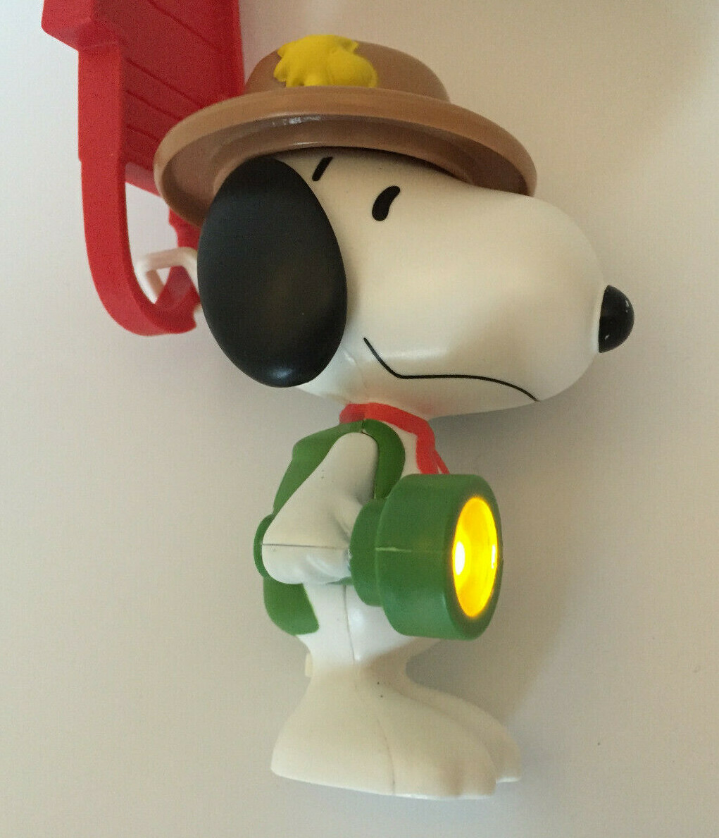 Snoopy Beagle Scout with flashlight, hat , backpack McDonalds 2018 ...