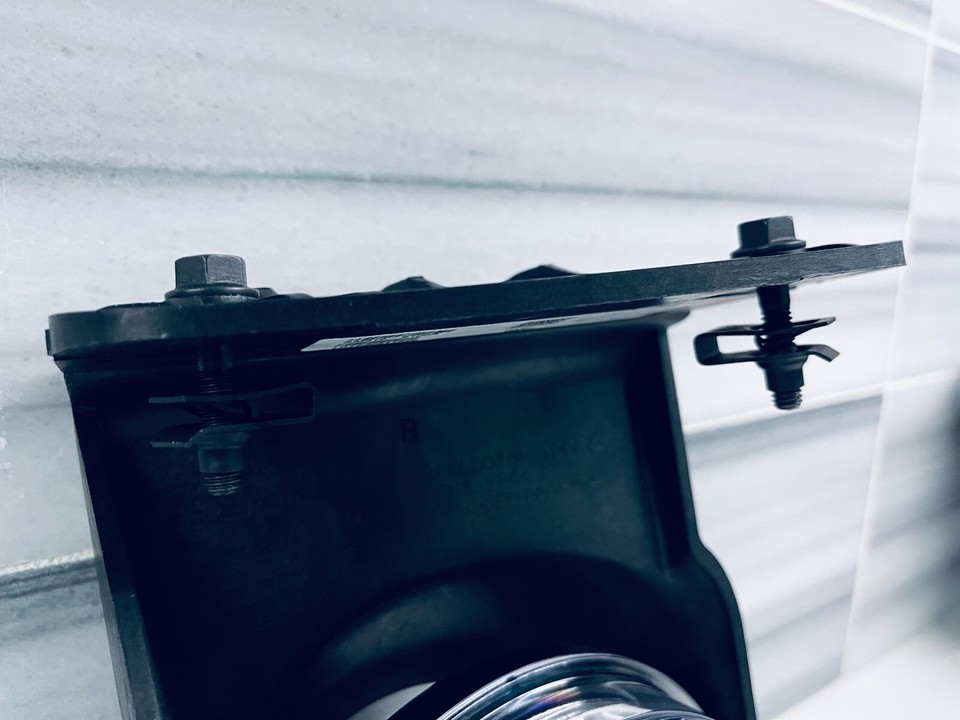 99-06 CHEVY GMC FOG LIGHT HARDWARE SET NUTS AND BOLTS | eBay