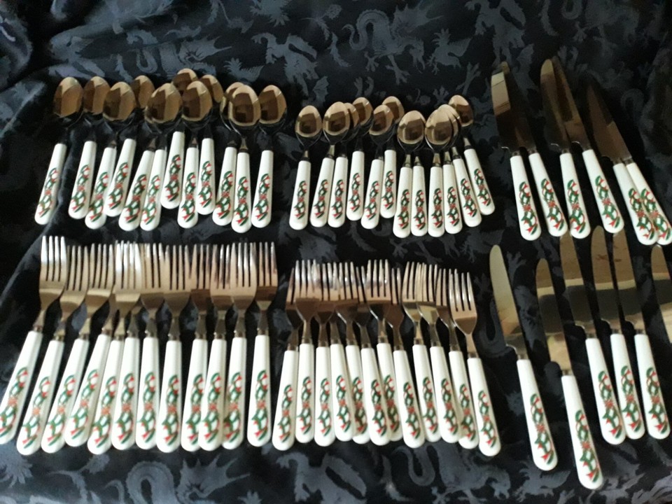 60 Poinsettia & Ribbons by Fine China Silverware Flatware Christmas ...