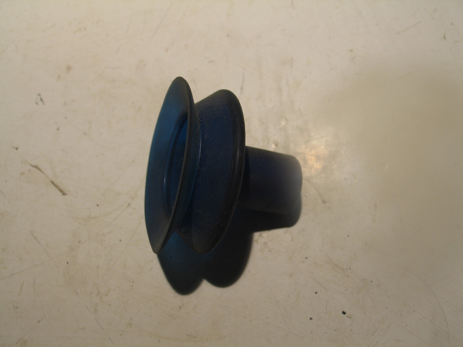NEW VICAS VC32-C1 BLUE 2.0 IN DIA BLUE VINYL BELLOWS SUCTION CUPS A0014 ...