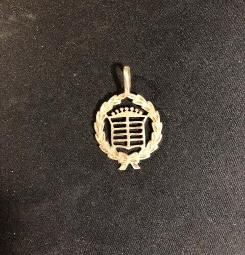 Silver color sparkly Cadillac logo key chain emblem | eBay