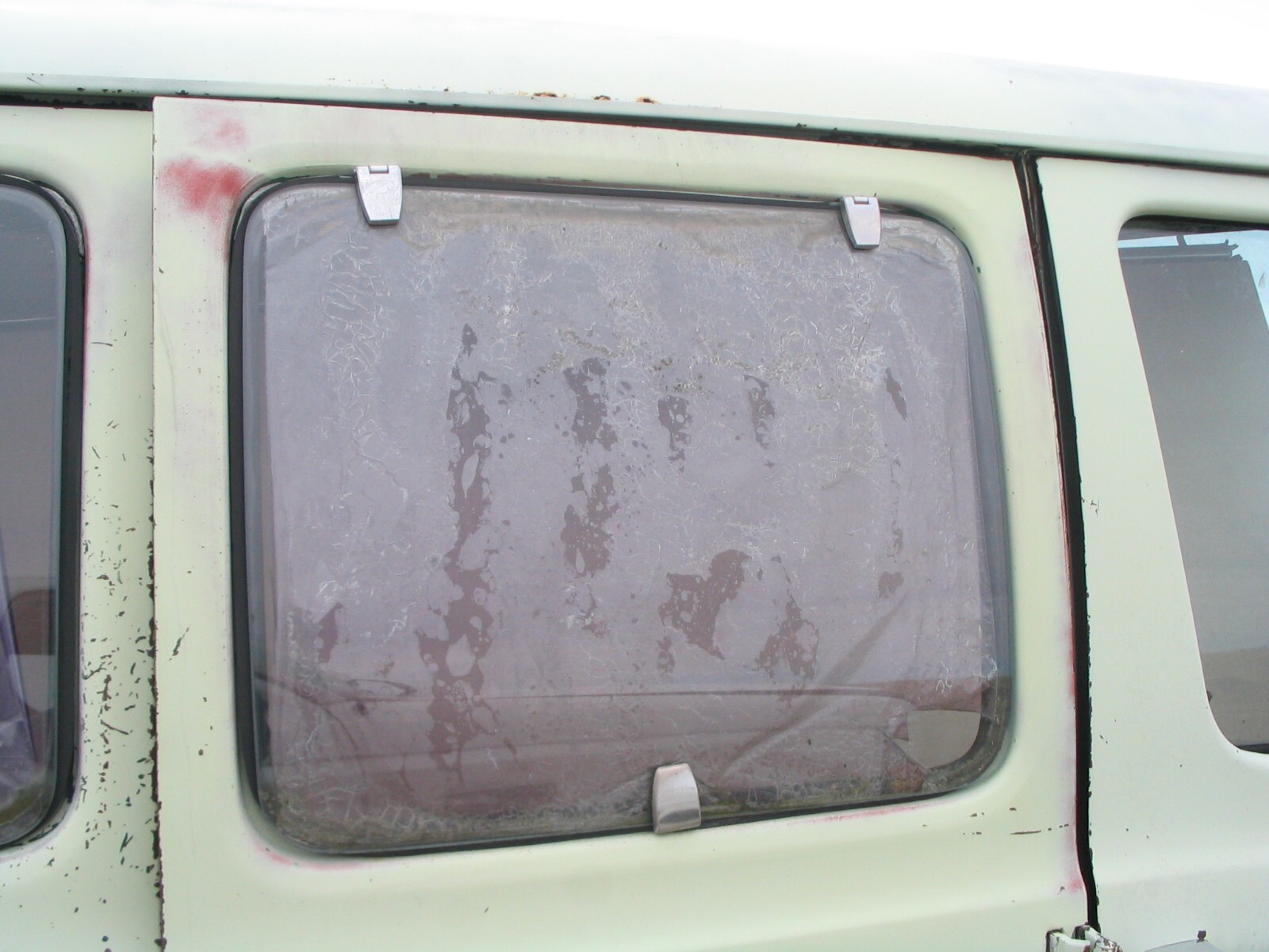 '72 Dodge Van POP-OUT WINDOW GLASS ONLY - '71 thru '77 B vans PARTING ...