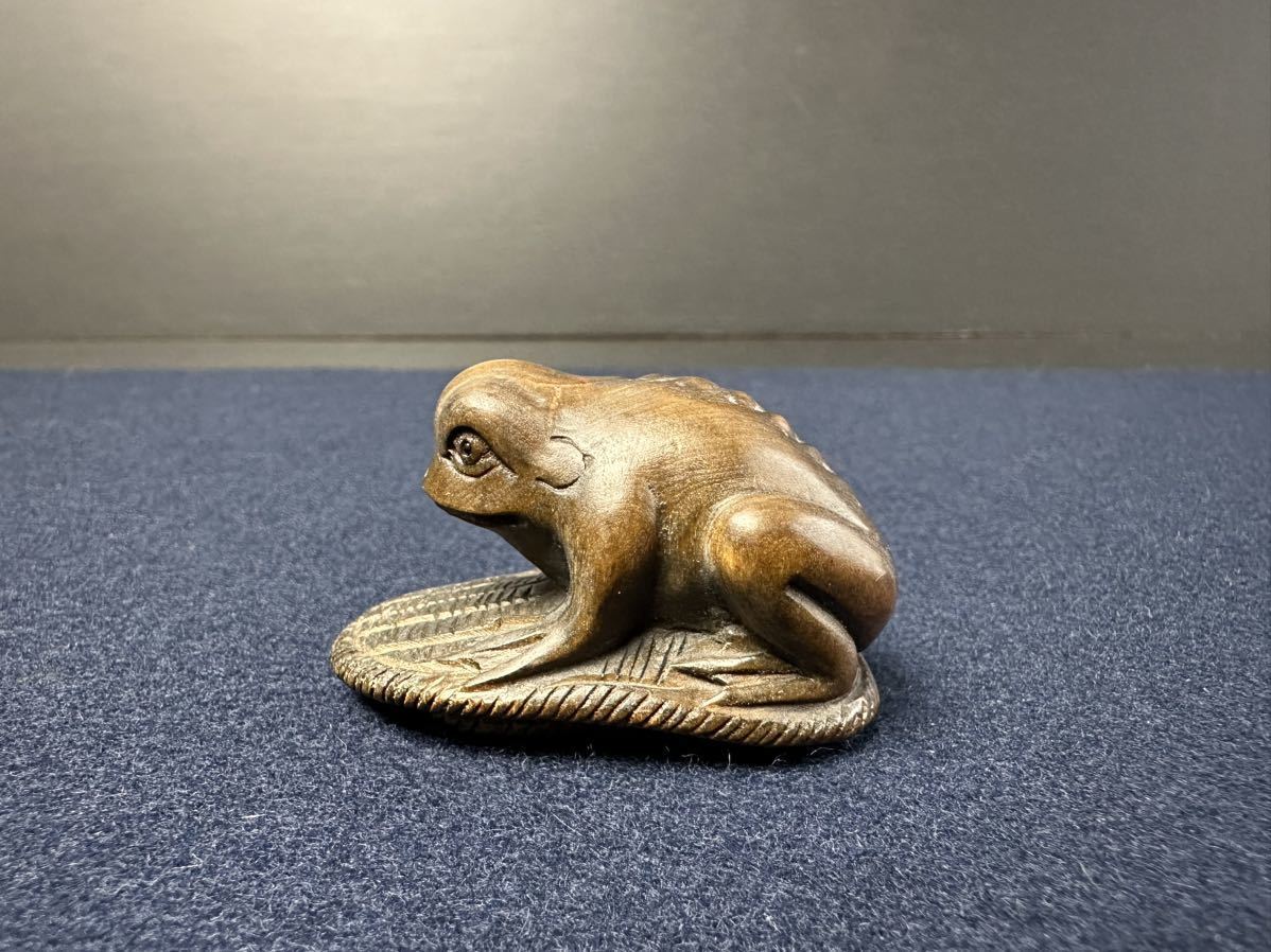 Japanese NETSUKE Charm Wooden Hand-carved Frog Zori sandal #100 | eBay