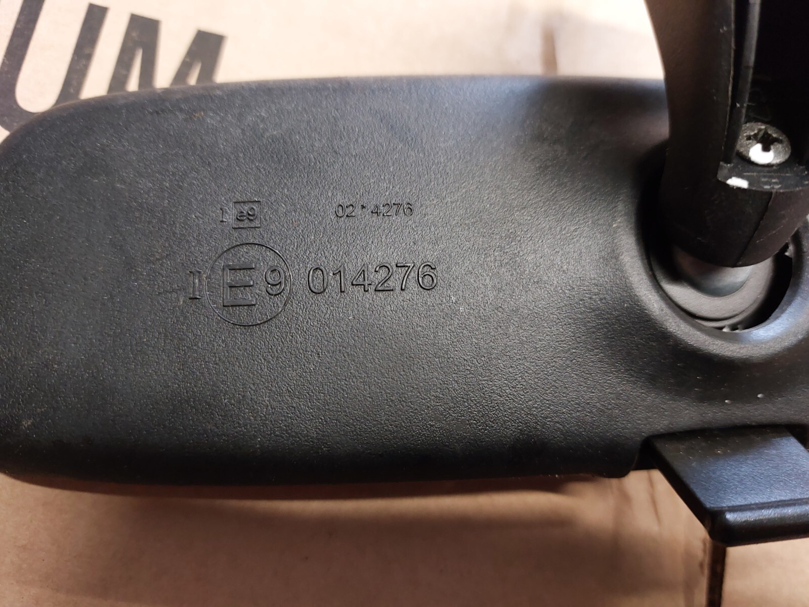 FORD FOCUS FIESTA MONDEO KUGA REAR VIEW MIRROR- please match the ...