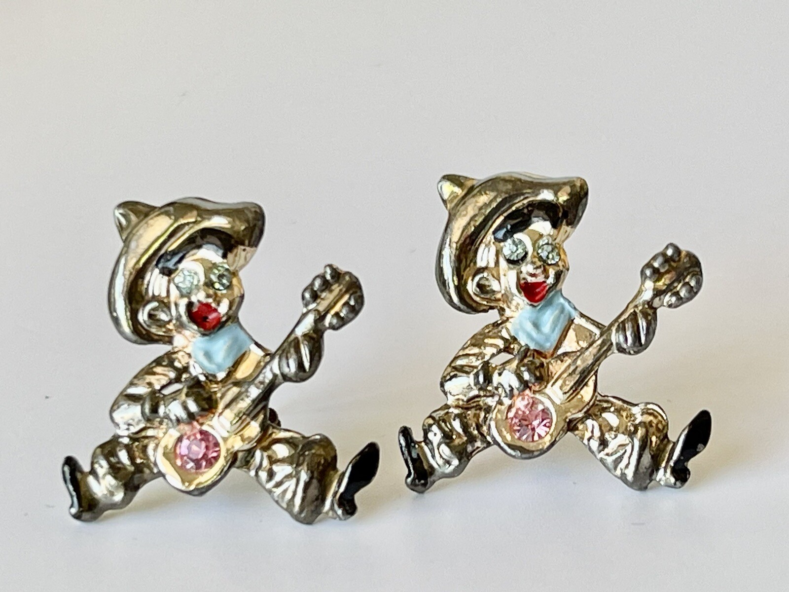 Pair of Vintage Costume Jewelry Scatter Pins - Hillbilly Boys Playing ...