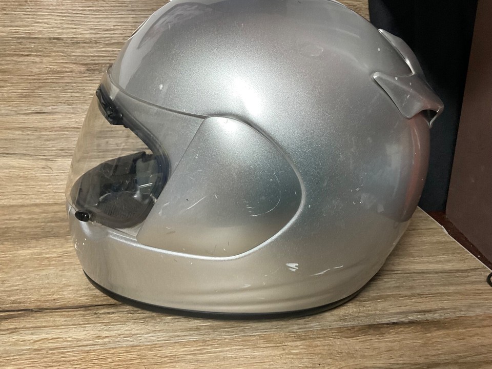 Large ARAI Helmet Quantum 2 Motorcycle Full Face Helmet Super complex ...