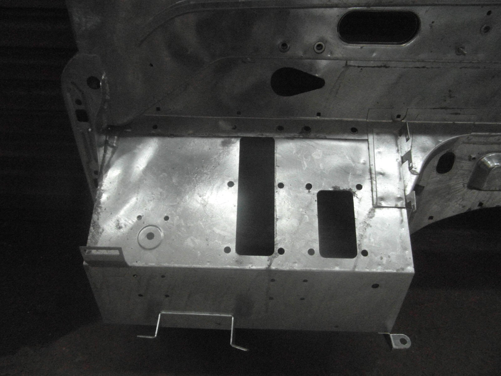 LAND ROVER DEFENDER BULKHEAD GALVANISED RICHARDS (DEPOSIT £50) | eBay UK