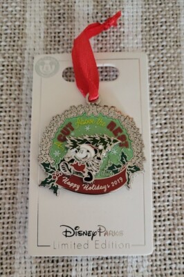 Disney Happy Holidays 2019 A Cut Above the Rest Pin Ornament Mickey ...