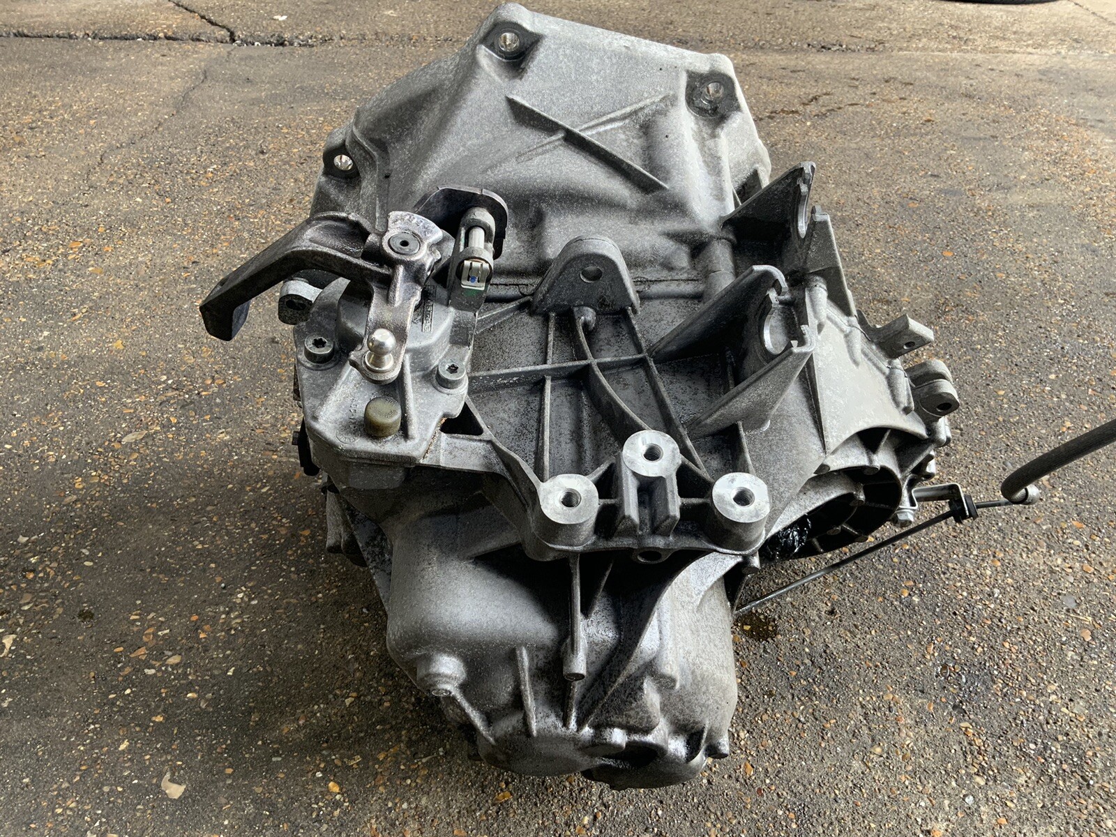 2014 on F56 MINI Cooper Gearbox 1.5 Petrol 6 Speed Manual B38a15m0 ...