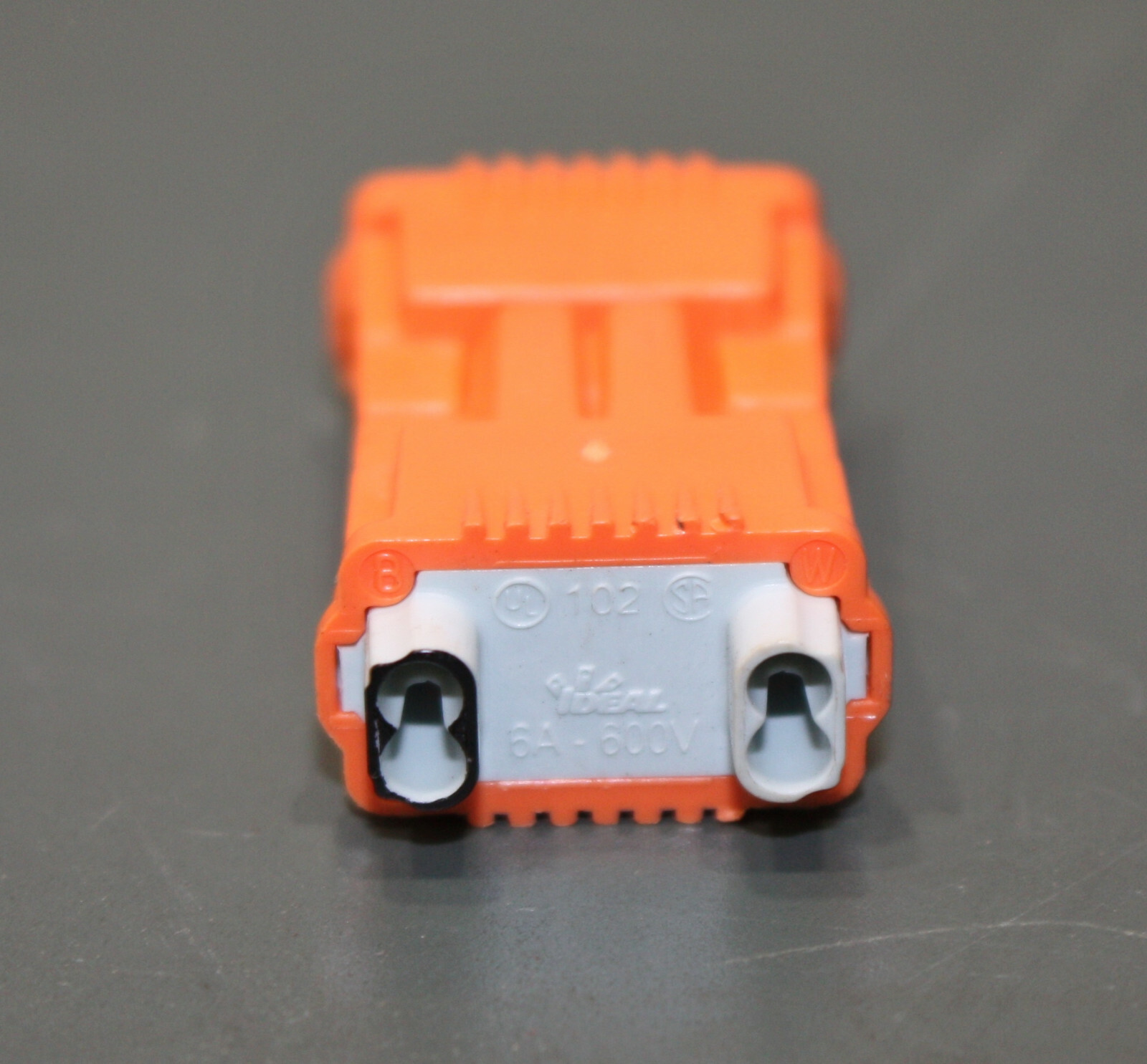 (50) Ideal Power Plug Luminaire Ballast Disconnects 102X, 2 Male / 4 ...