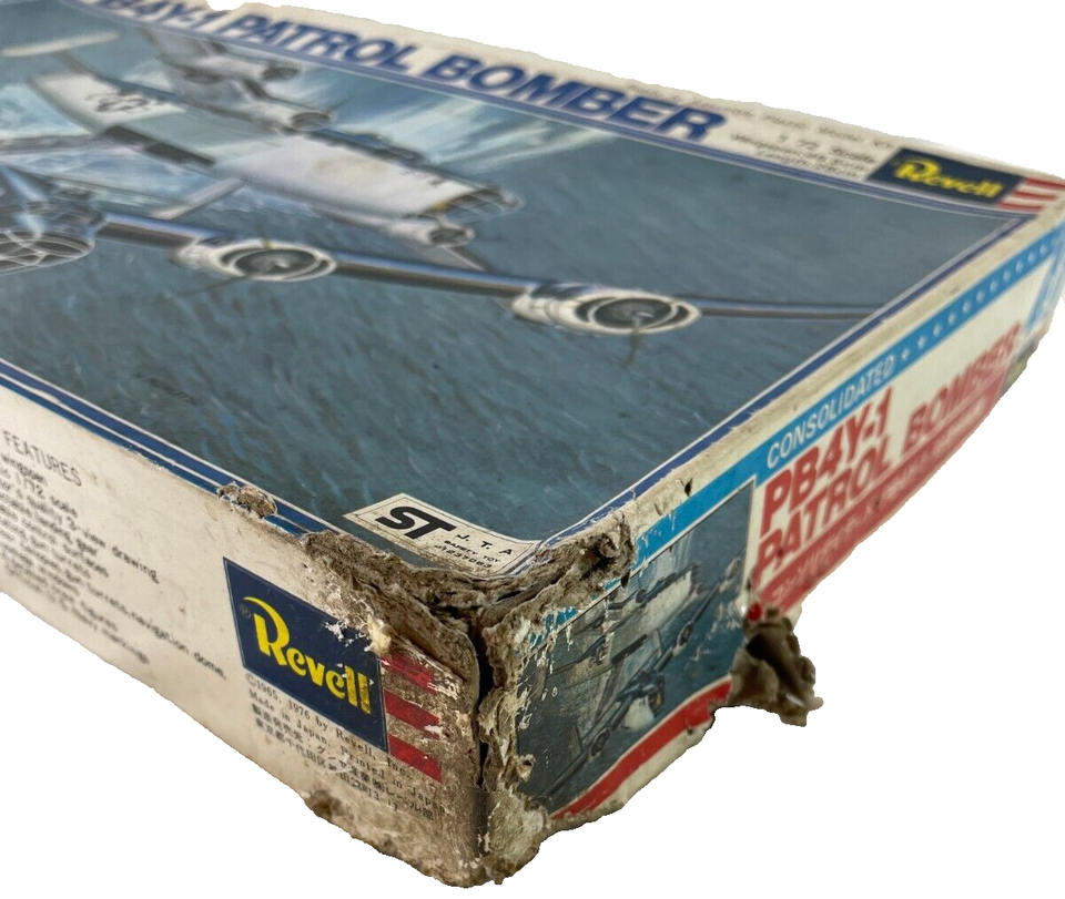 Revell 1/72 PB4Y-1 Patrol Bomber WWII Aircraft Model Kit Open Box Japan ...