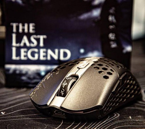 Finalmouse Starlight Pro - The Last Legend Small - Opened, Never Used ...