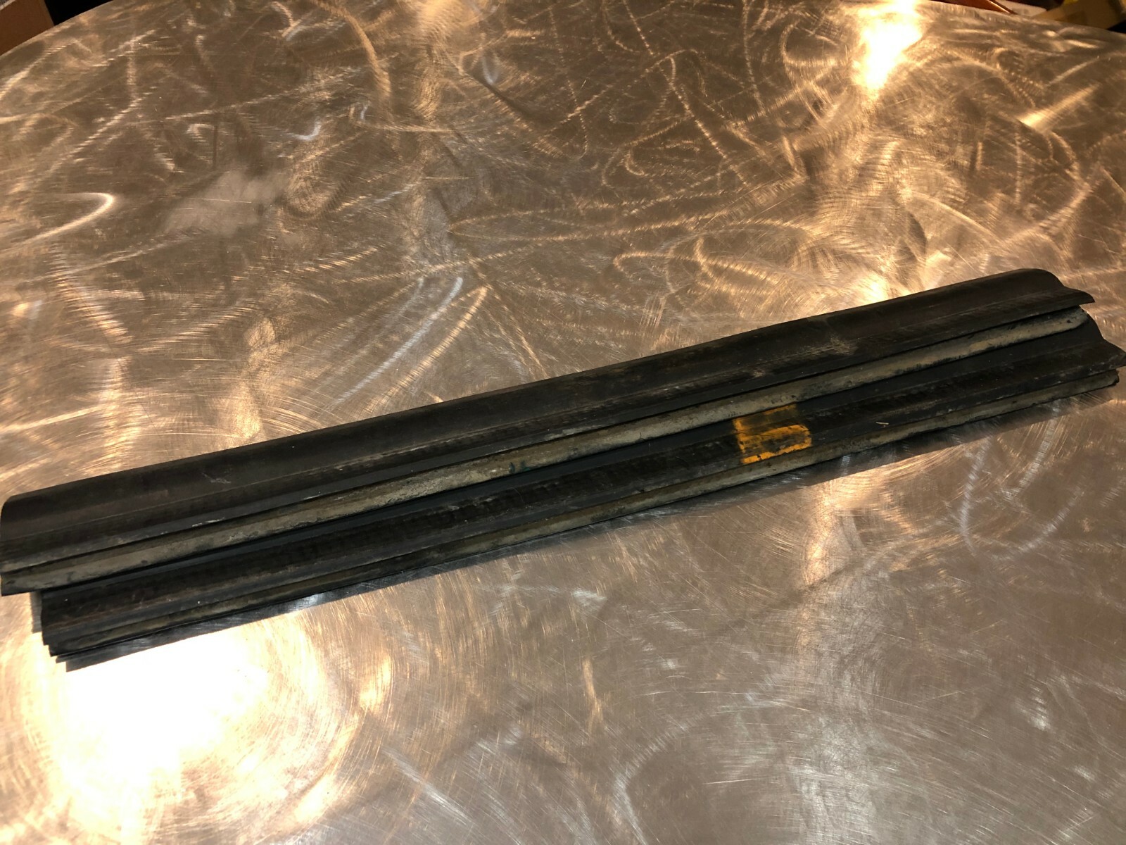 RUBBER PINCH MOLDING SEALS | eBay