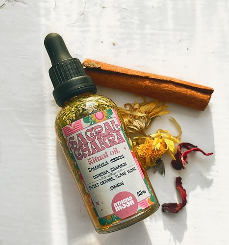 SACRAL CHAKRA Herbal Ritual Oil |Essential Oils| Spell Oil |Witchcraft ...