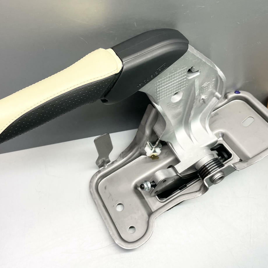 Genuine Nissan R35 GT-R GTR Handbrake Assembly with Ivory Leather 07-15 ...