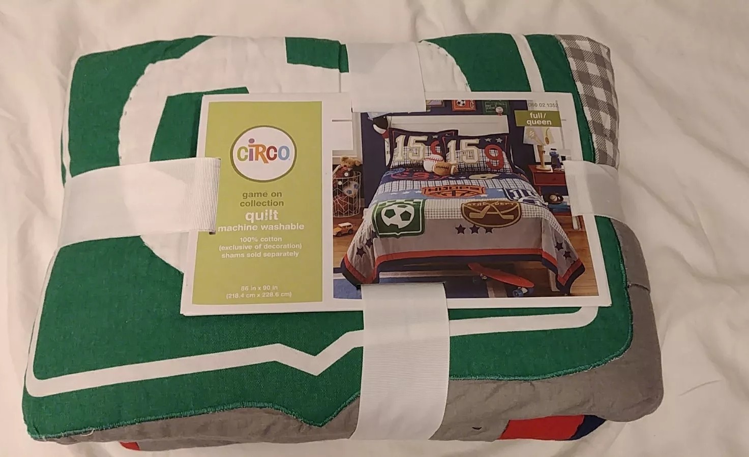 Circo Game On Sports Full/Queen Size Quilt Bedding Soccer Hockey ...
