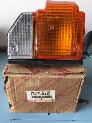 Original Toyota front signal turn light J7 81510-60412 Bj Fzj Hzj Pzj70 ...