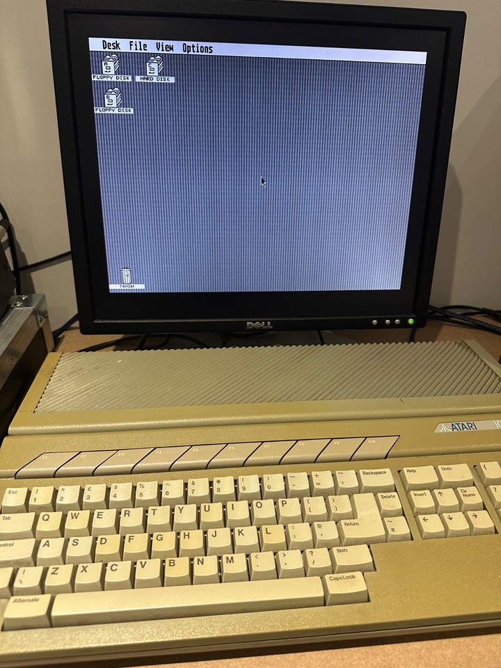 Atari 1040 STE (maybe 520?) ST - BOOTS UP BUT NO FURTHER TESTING | eBay UK
